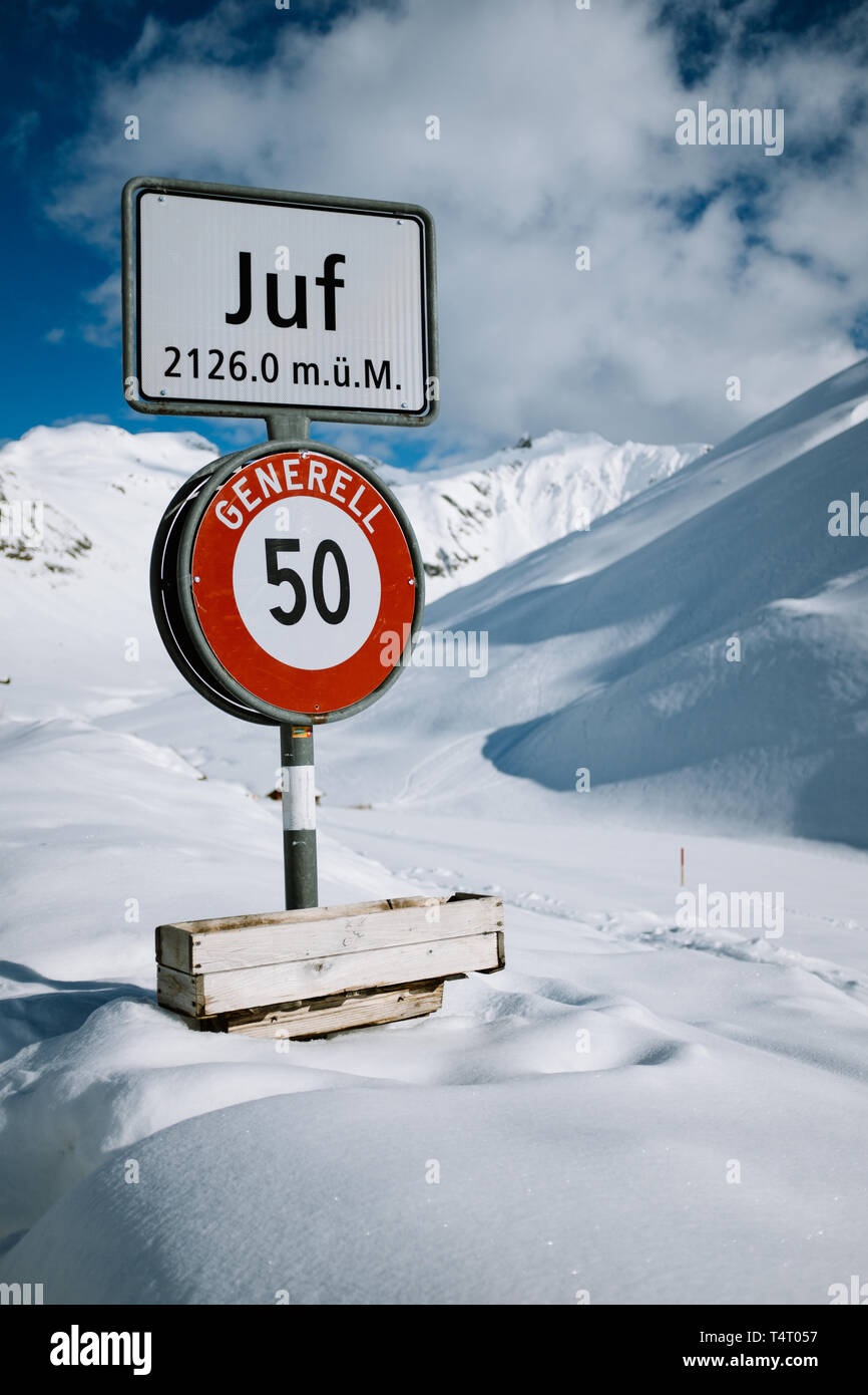 Snow covered speed limit sign hi-res stock photography and images - Alamy