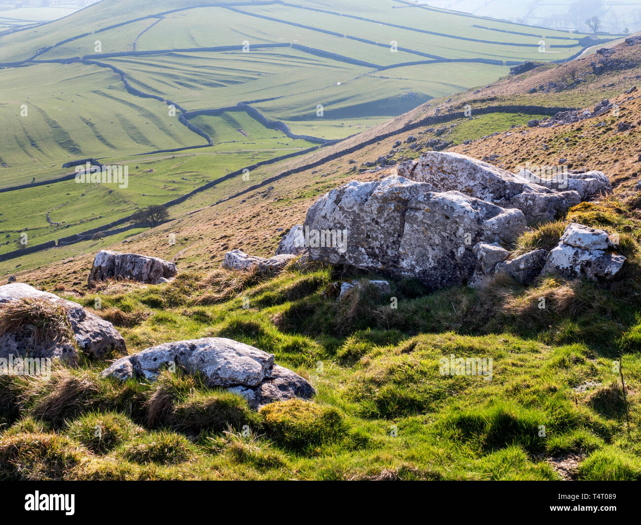 Malhamdale viewpoint hi-res stock photography and images - Alamy