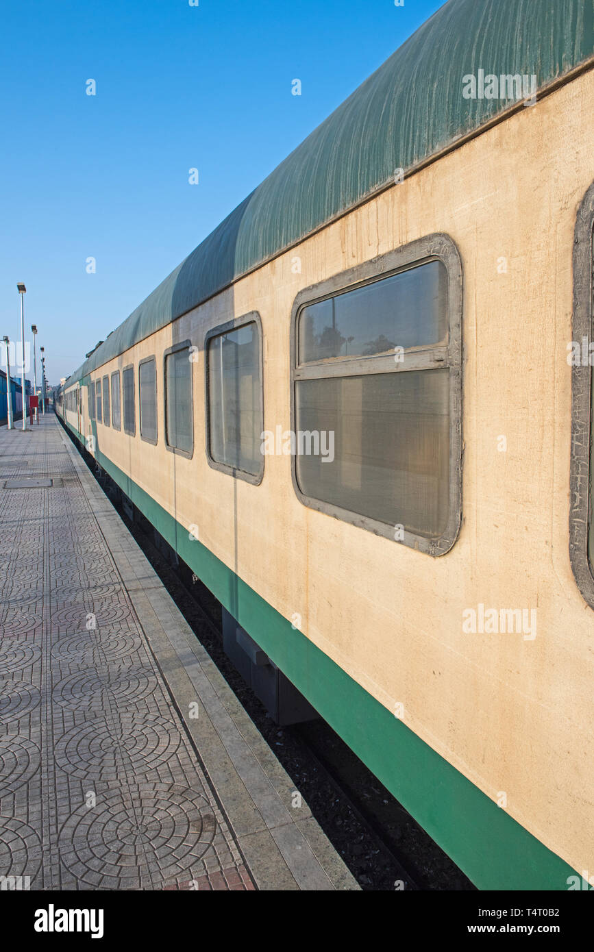 Egypt train railway transportation hi-res stock photography and images ...