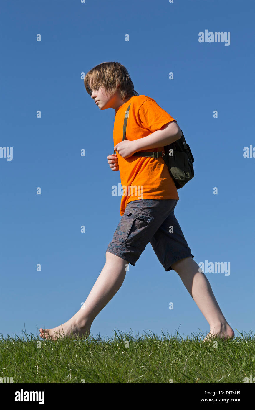barefoot boy hiking, Wilhelmsburg, Hamburg, Germany Stock Photo - Alamy