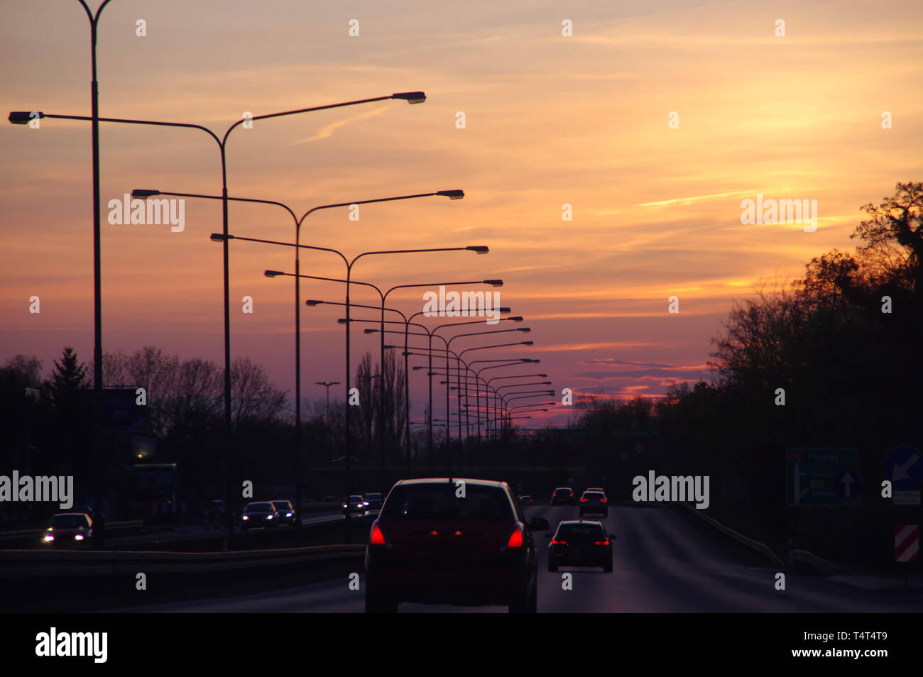 Highway city hi-res stock photography and images - Alamy
