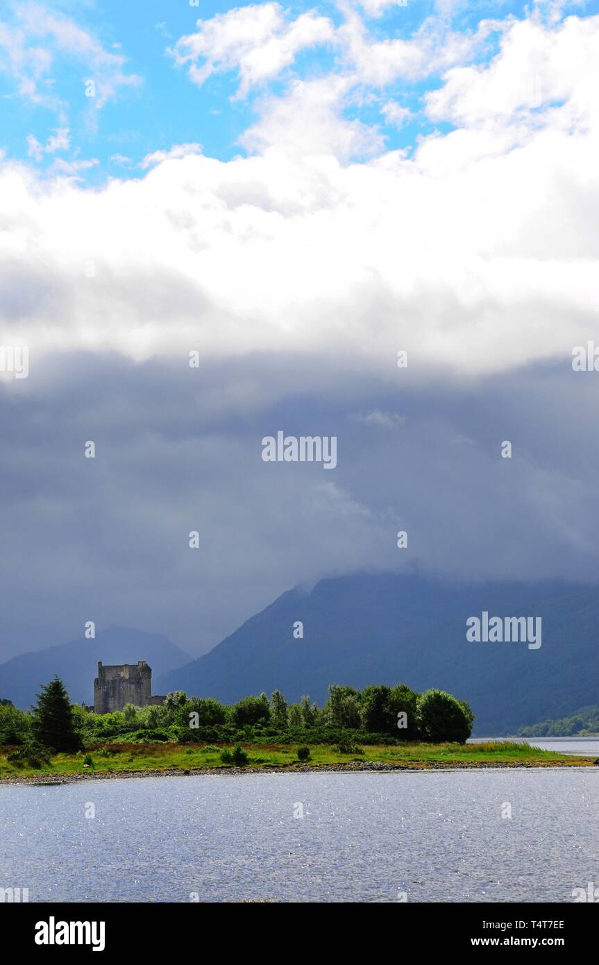 Macrae clans hi-res stock photography and images - Alamy