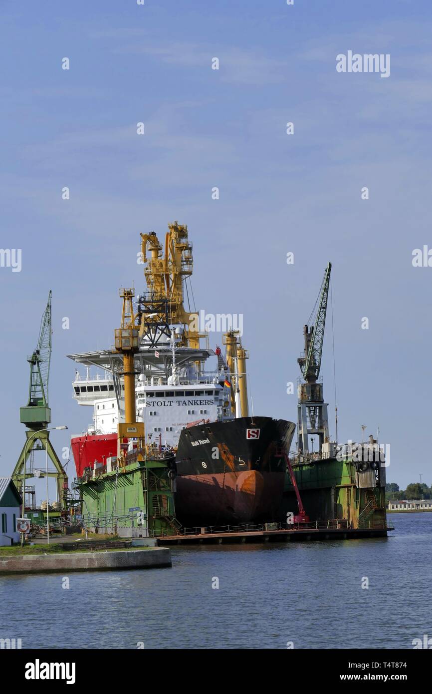 Oil tanker Stolt Petrel, Floating Lloyd Werft, Bremerhaven, Germany ...