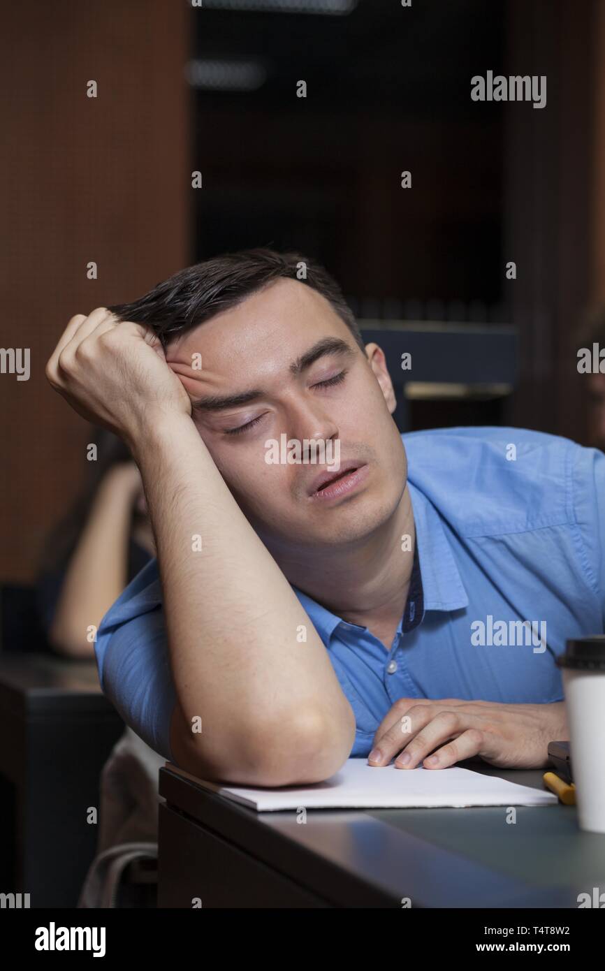 Sleeping student hi-res stock photography and images - Alamy