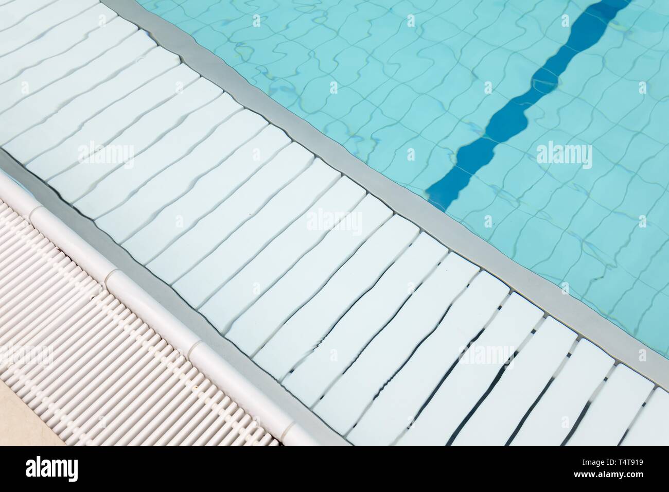 Side of swimming hi-res stock photography and images - Alamy