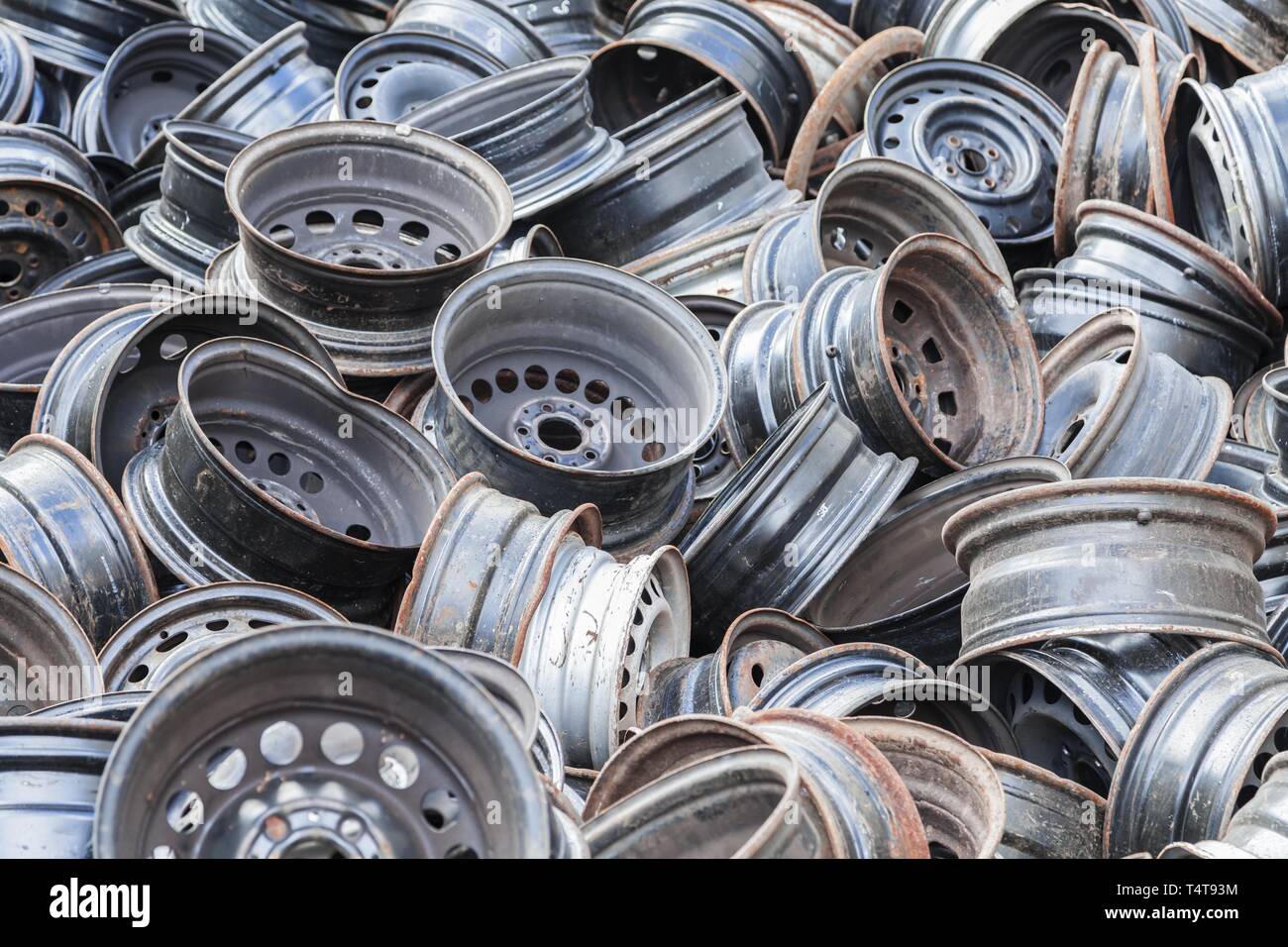 Steel wheel rims hi-res stock photography and images - Alamy