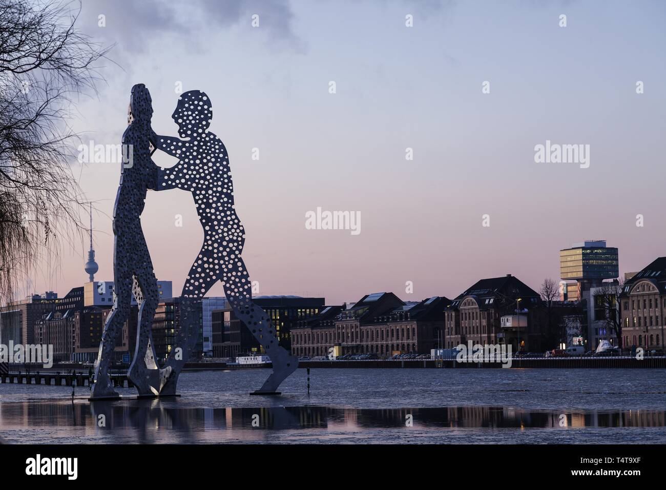 Statue molecule man hi-res stock photography and images - Alamy