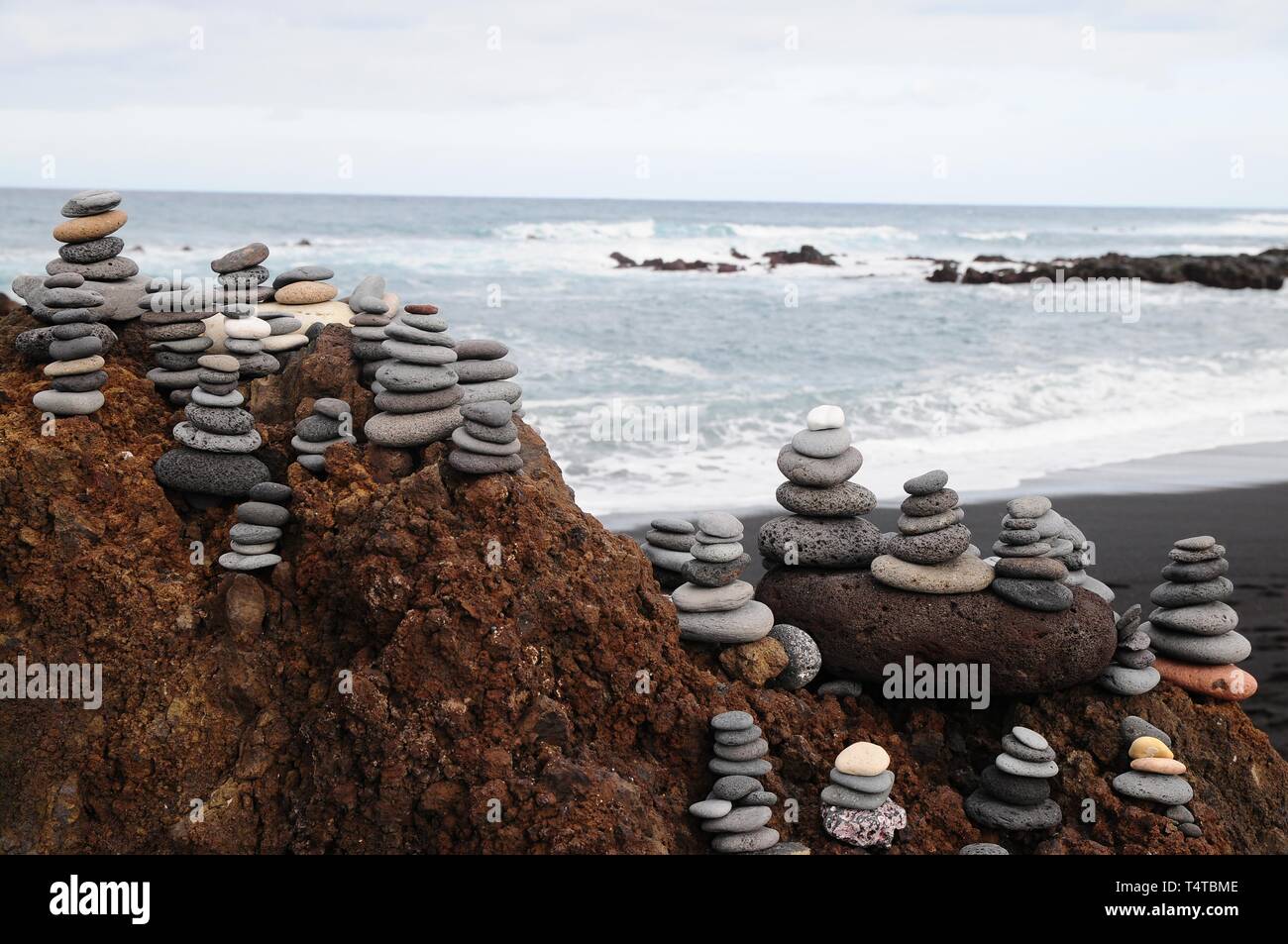 Stone figures seaside Stock Photo - Alamy