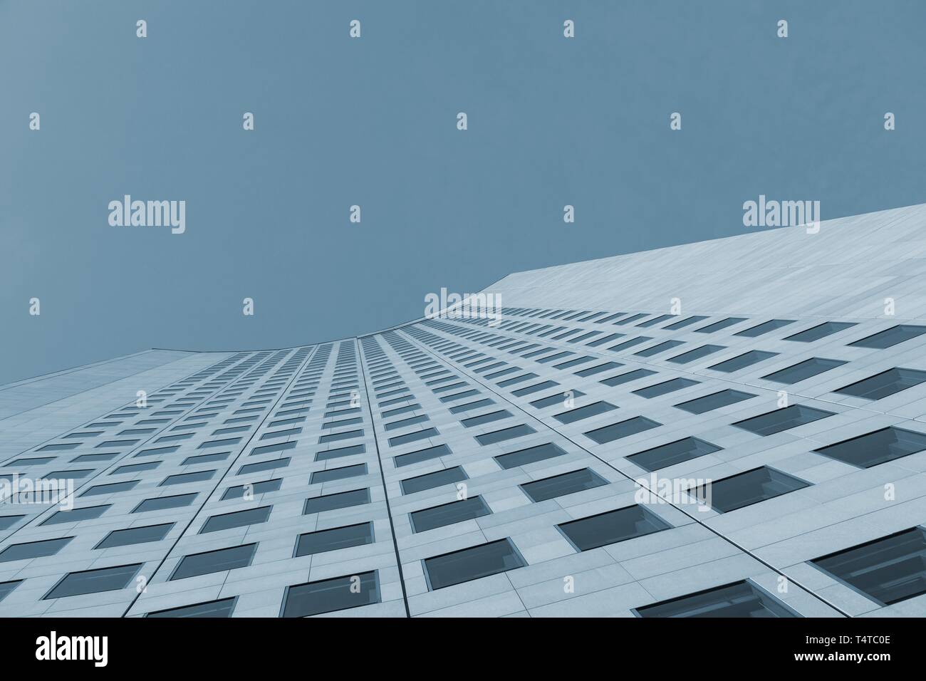 Office building europe hi-res stock photography and images - Alamy