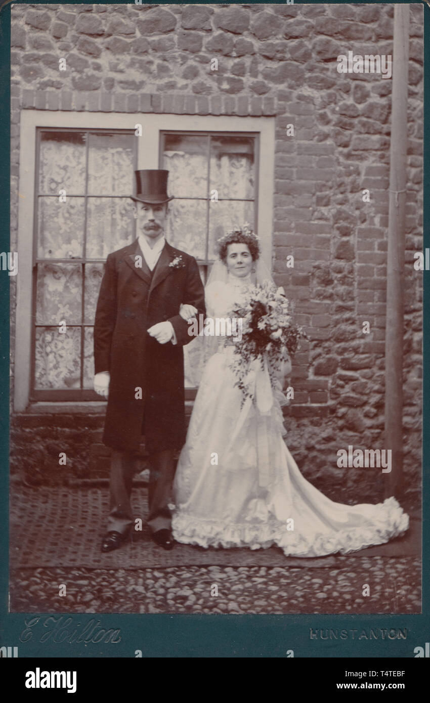 Victorian wedding hi-res stock photography and images - Alamy