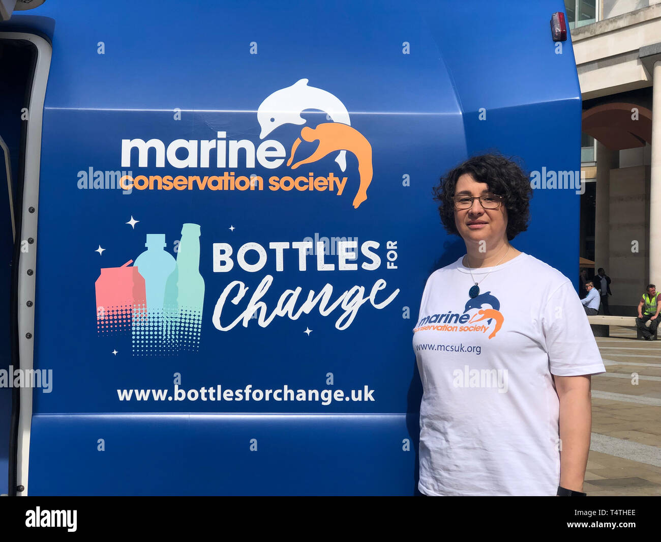 Cash in your cans hi-res stock photography and images - Alamy