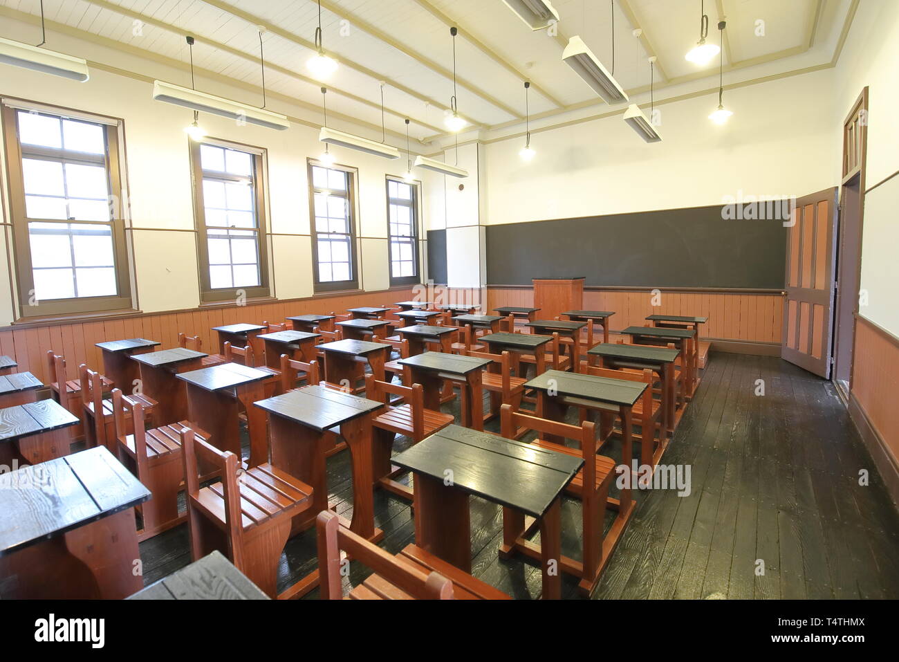 Empty class room with desk chair blackboard Stock Photo - Alamy