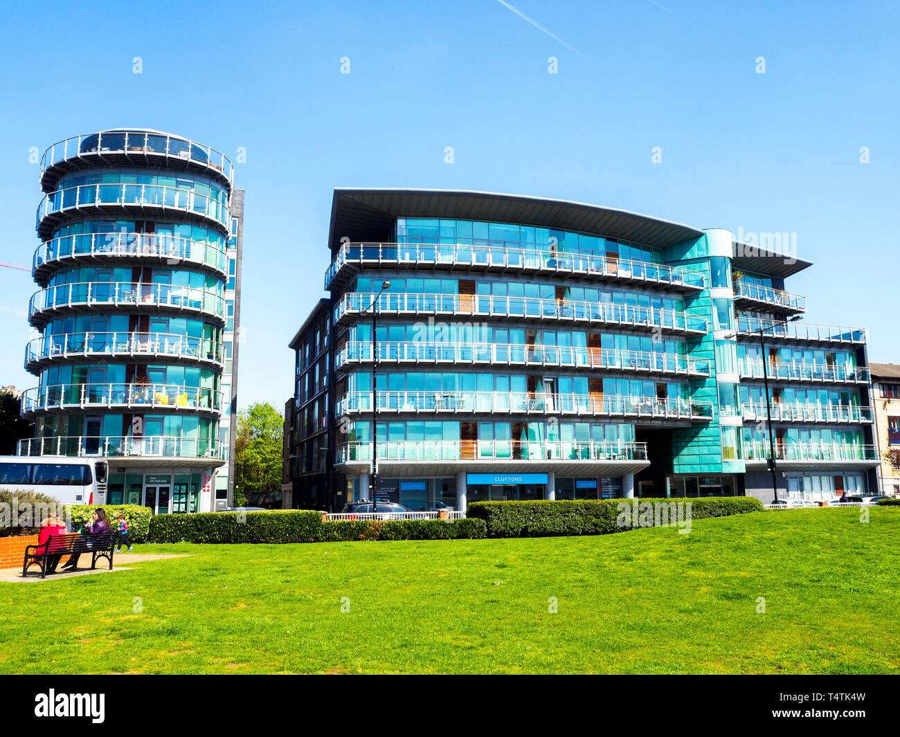Riverside in wapping hi-res stock photography and images - Alamy