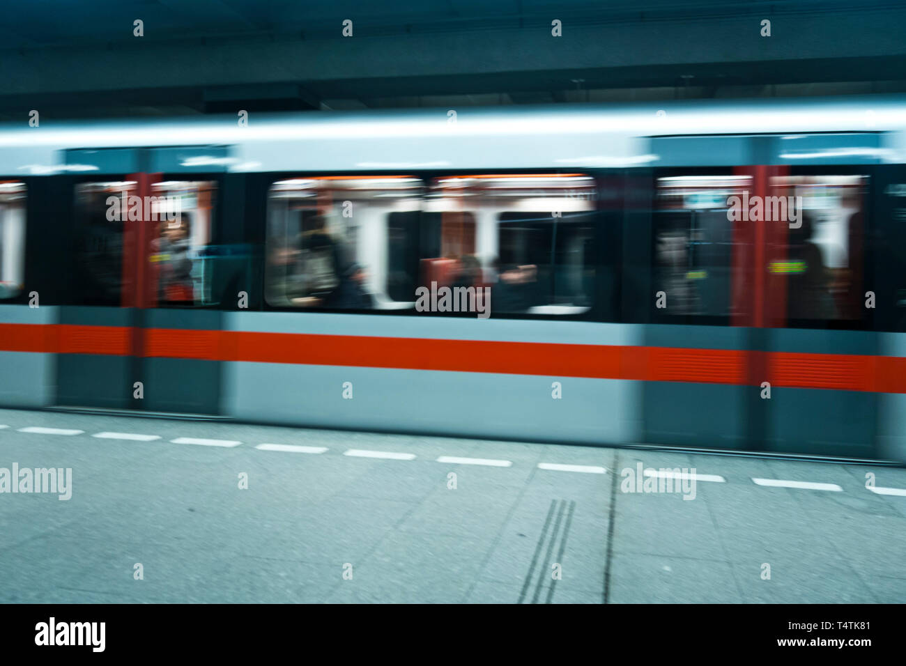 Slow shutter speed train hi-res stock photography and images - Alamy