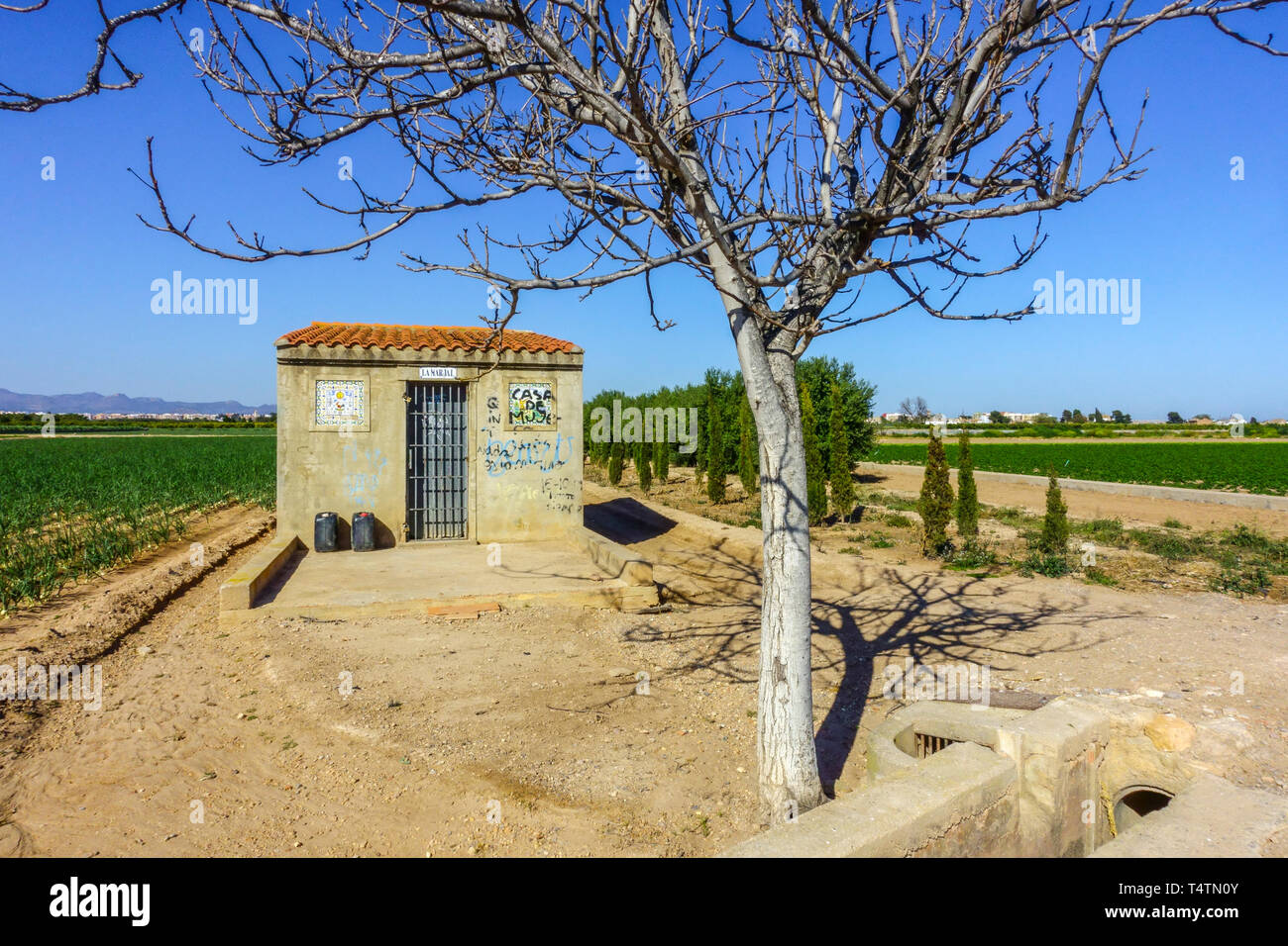 Spain farm, Huerta agriculture field shed in Valencia region, small ...