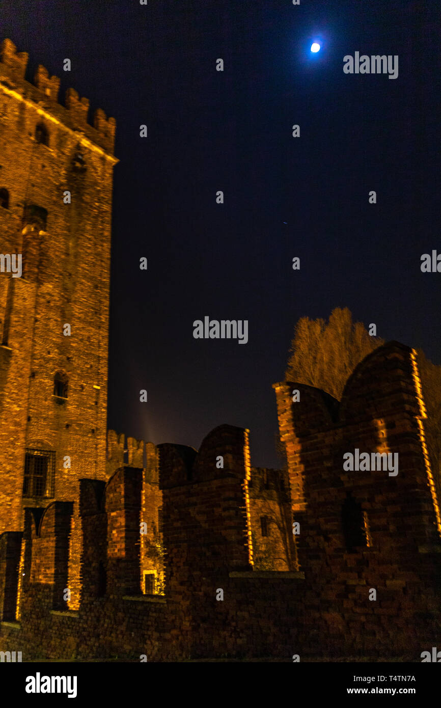 Verona, Italy – March 2019. Castelvecchio Bridge, Brick & marble bridge ...
