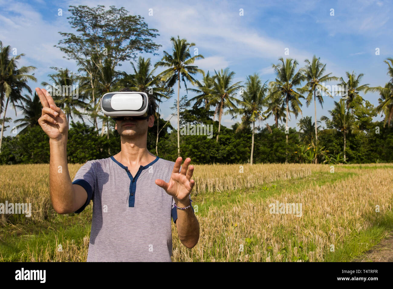Using field glasses hi-res stock photography and images - Alamy