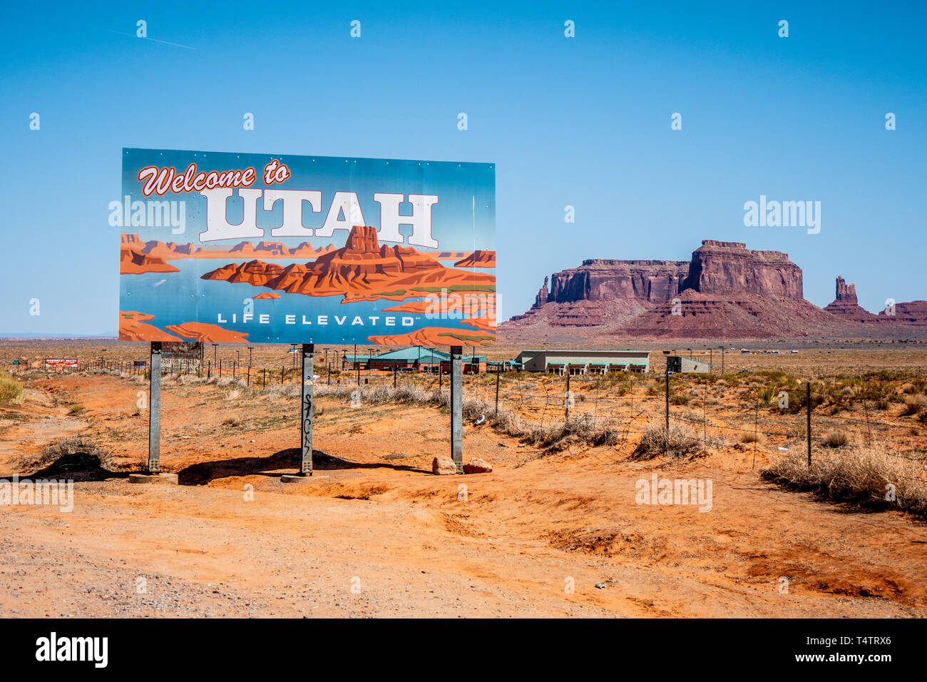 Welcome utah sign monument valley hi-res stock photography and images ...