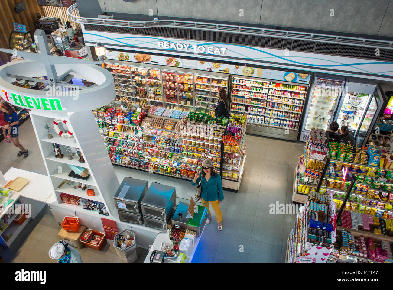 7 Eleven Store High Resolution Stock Photography and Images - Alamy