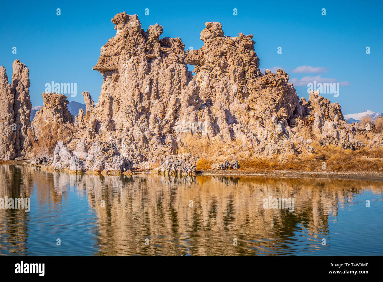 Tufa towers columns of limestone at Mono Lake Stock Photo - Alamy
