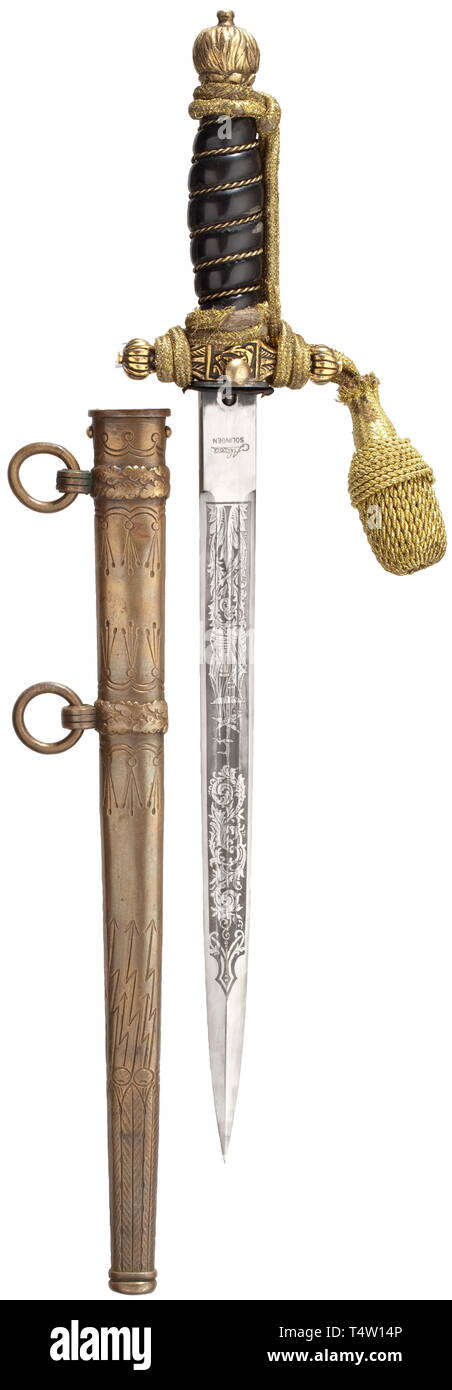 A dagger for officers of the Reichsmarine. The blade etched on both ...