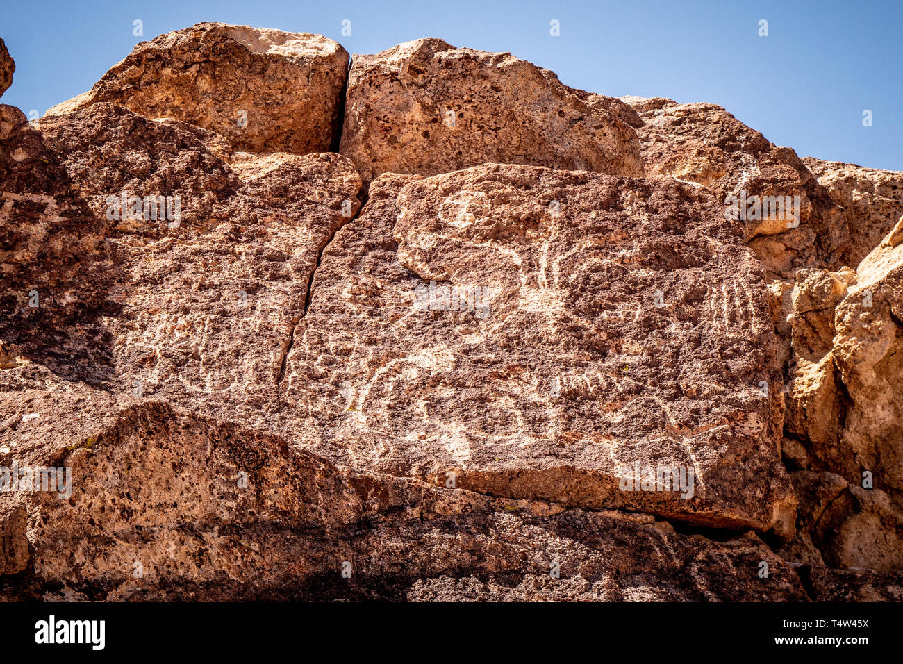 Sky rock petroglyphs of california hi-res stock photography and images ...