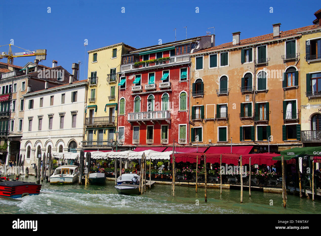 Cafe canal hi-res stock photography and images - Alamy