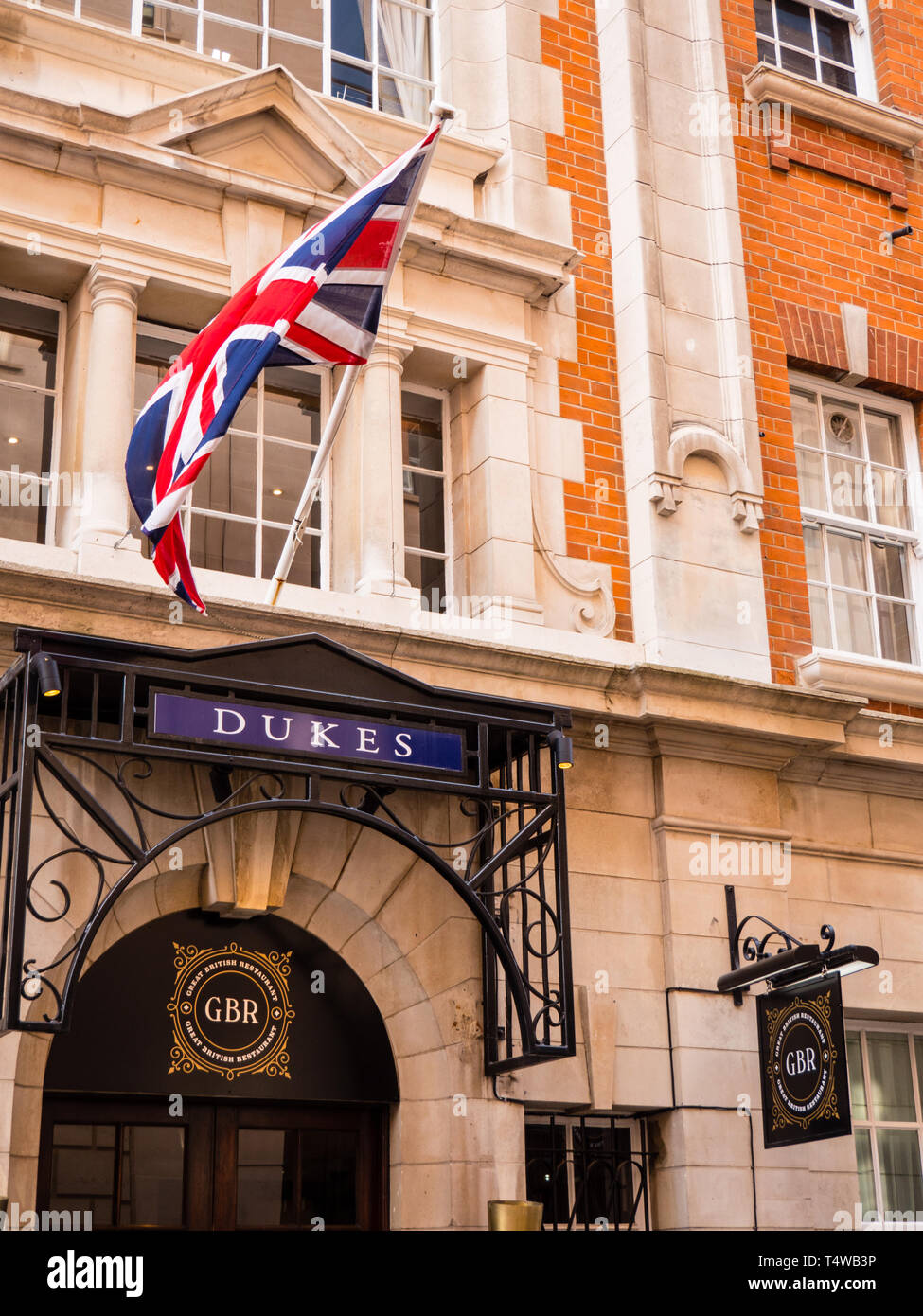 Great British Restaurant, Dukes, Mayfair, London, England, UK, GB Stock ...