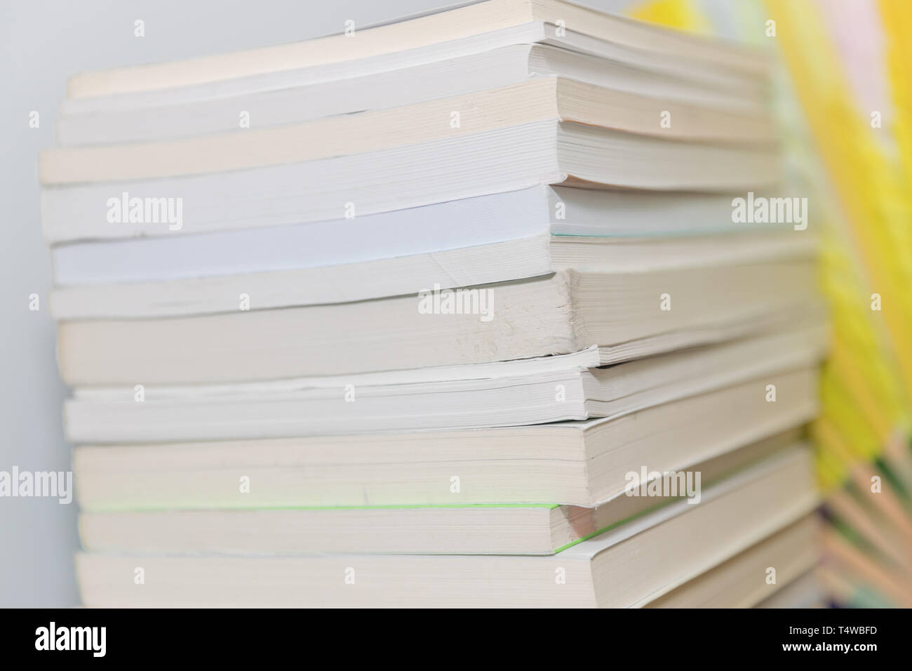 School books stack icon hi-res stock photography and images - Alamy