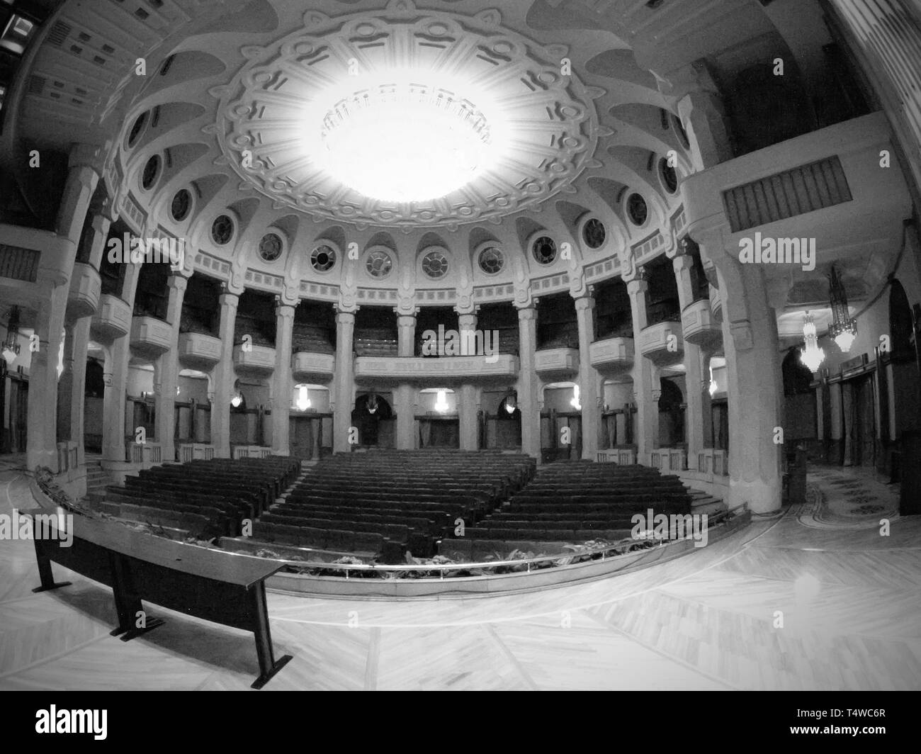 The Romanian Parliament Stock Photo - Alamy