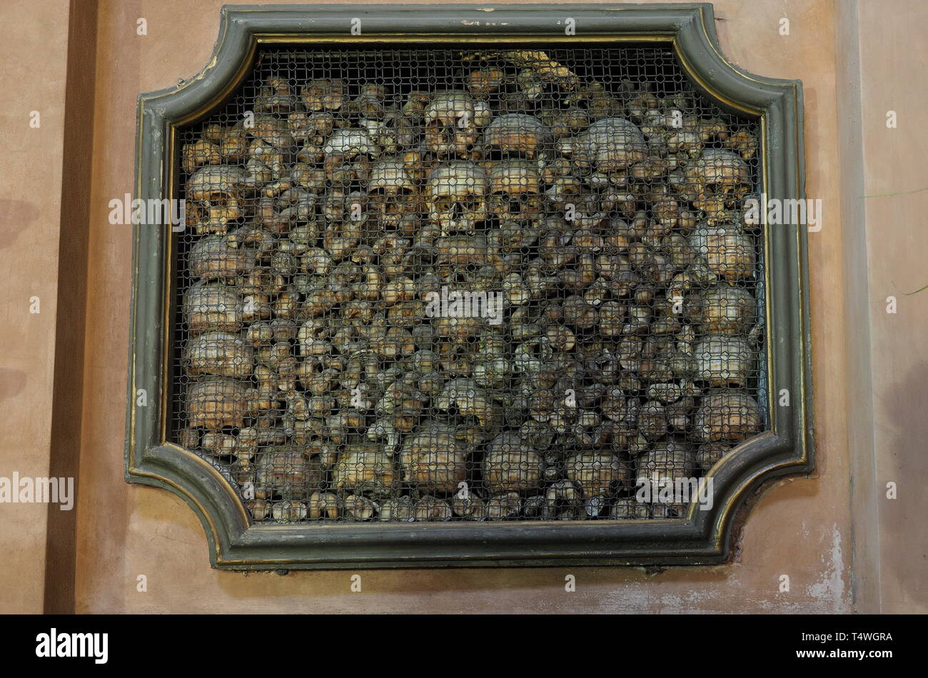 Crypt chapel hi-res stock photography and images - Alamy