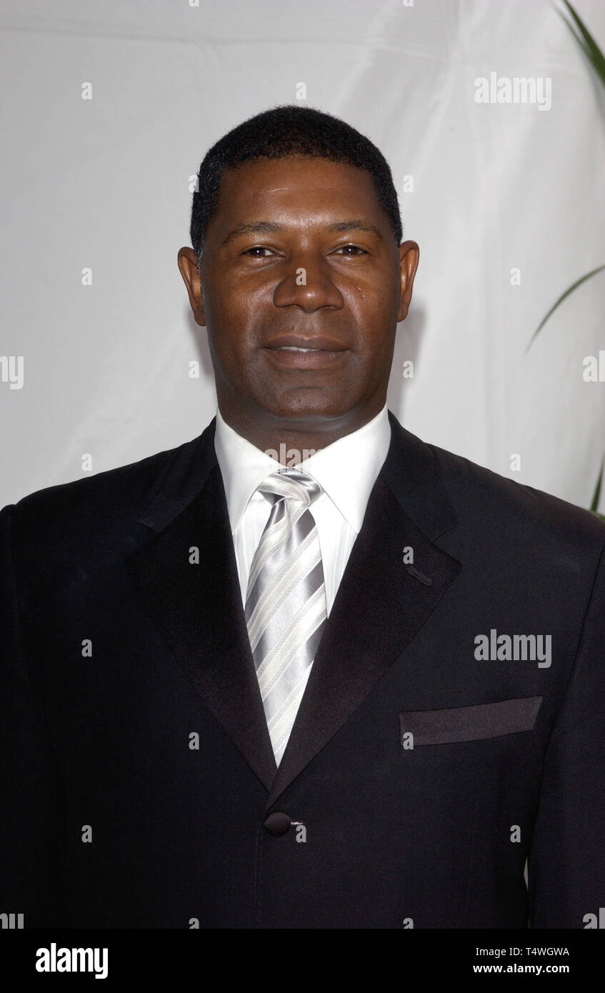 LOS ANGELES, CA. February 19, 2005: DENNIS HAYSBERT at the Writers ...