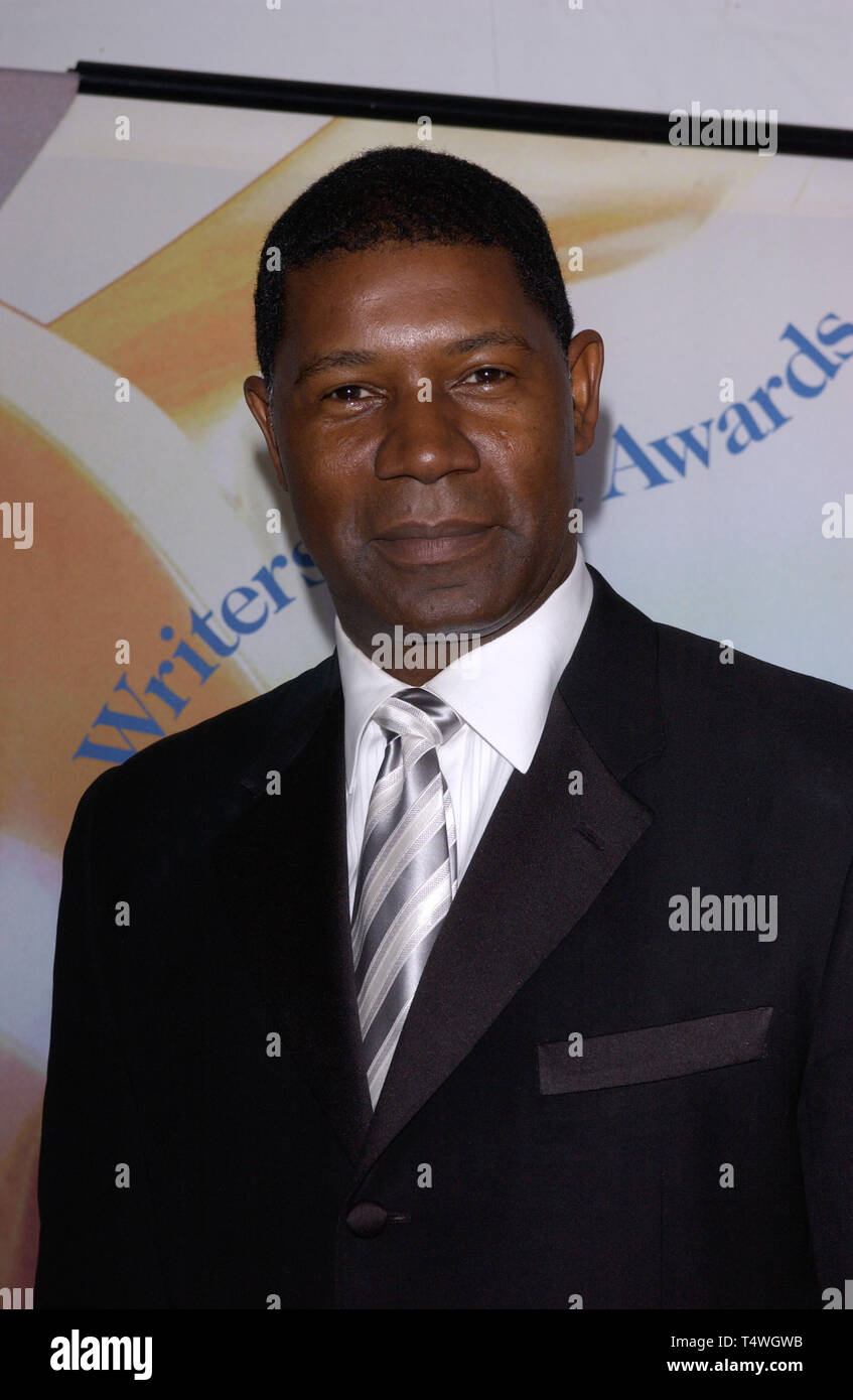 LOS ANGELES, CA. February 19, 2005: DENNIS HAYSBERT at the Writers ...