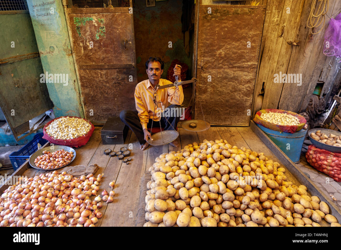Sabzi market hi-res stock photography and images - Alamy