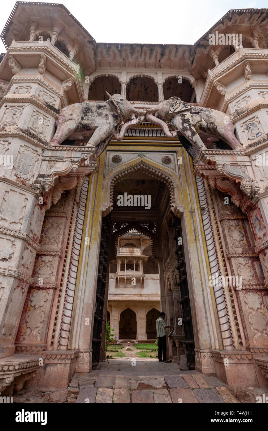 Garh Palace main gate, Bundi, Rajasthan, India Stock Photo - Alamy