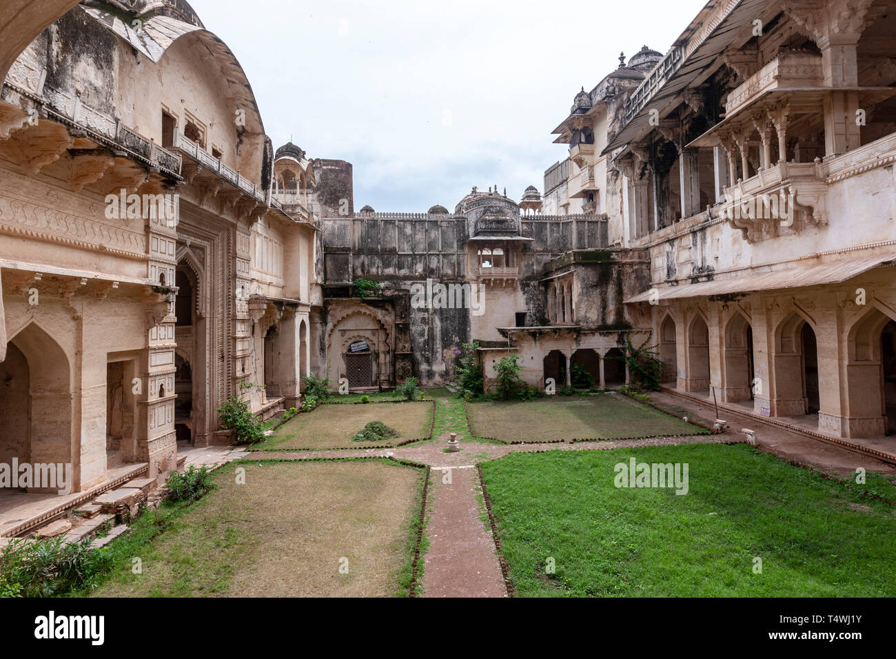Garh Palace courtyard, Bundi, Rajasthan, India Stock Photo - Alamy