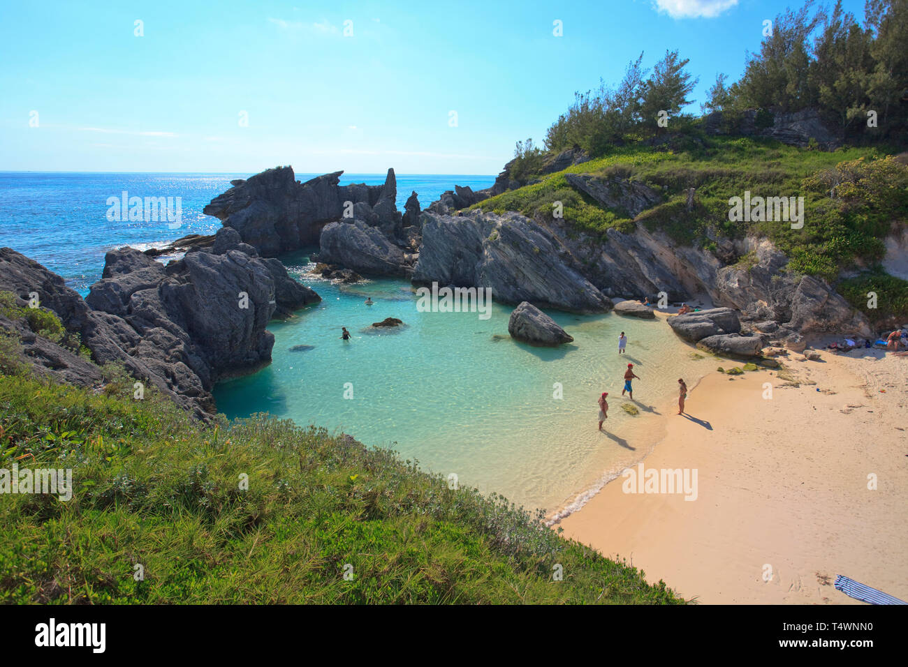 Bermuda beach hi-res stock photography and images - Alamy