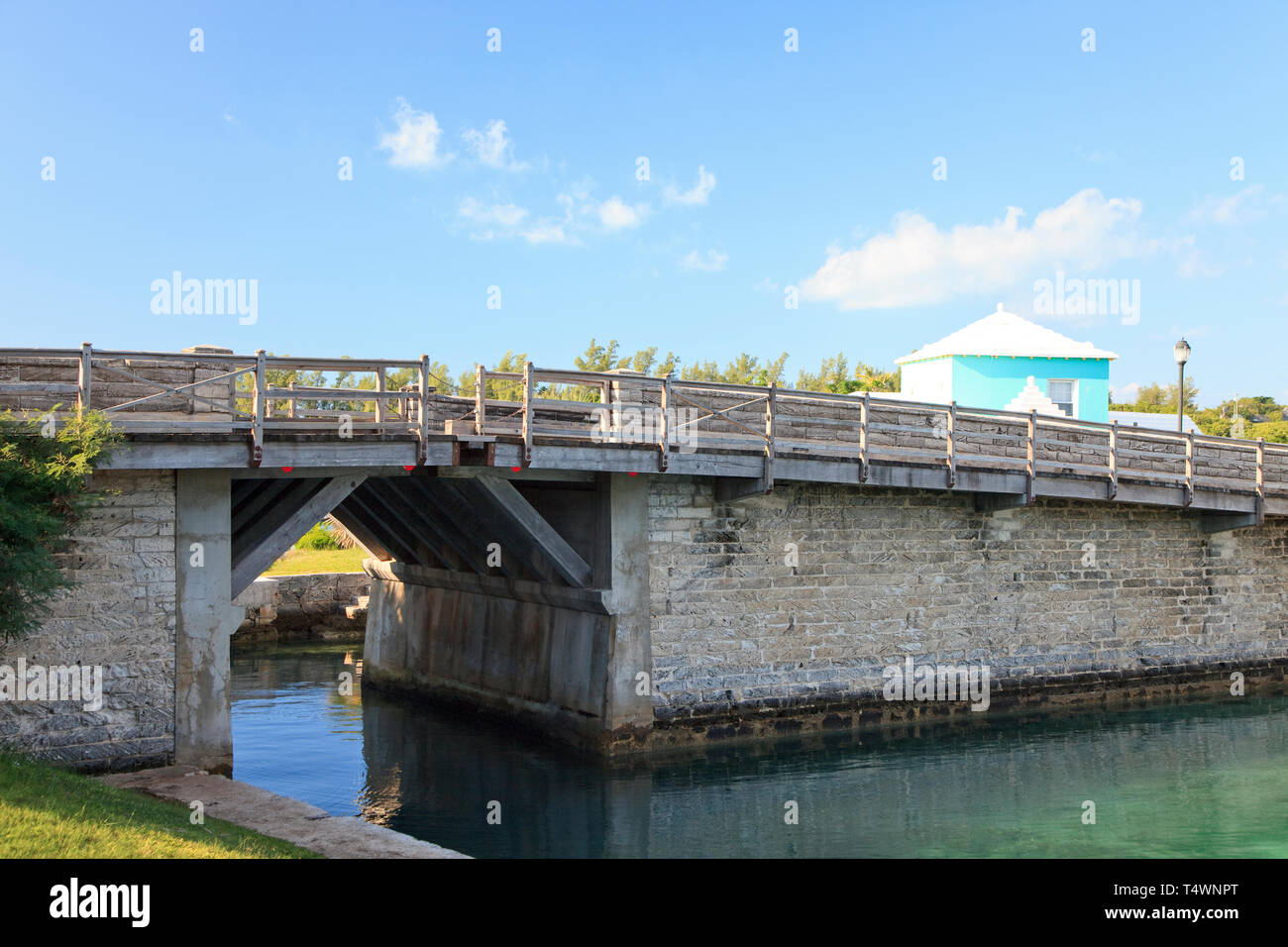 Bermuda bridge hi-res stock photography and images - Alamy