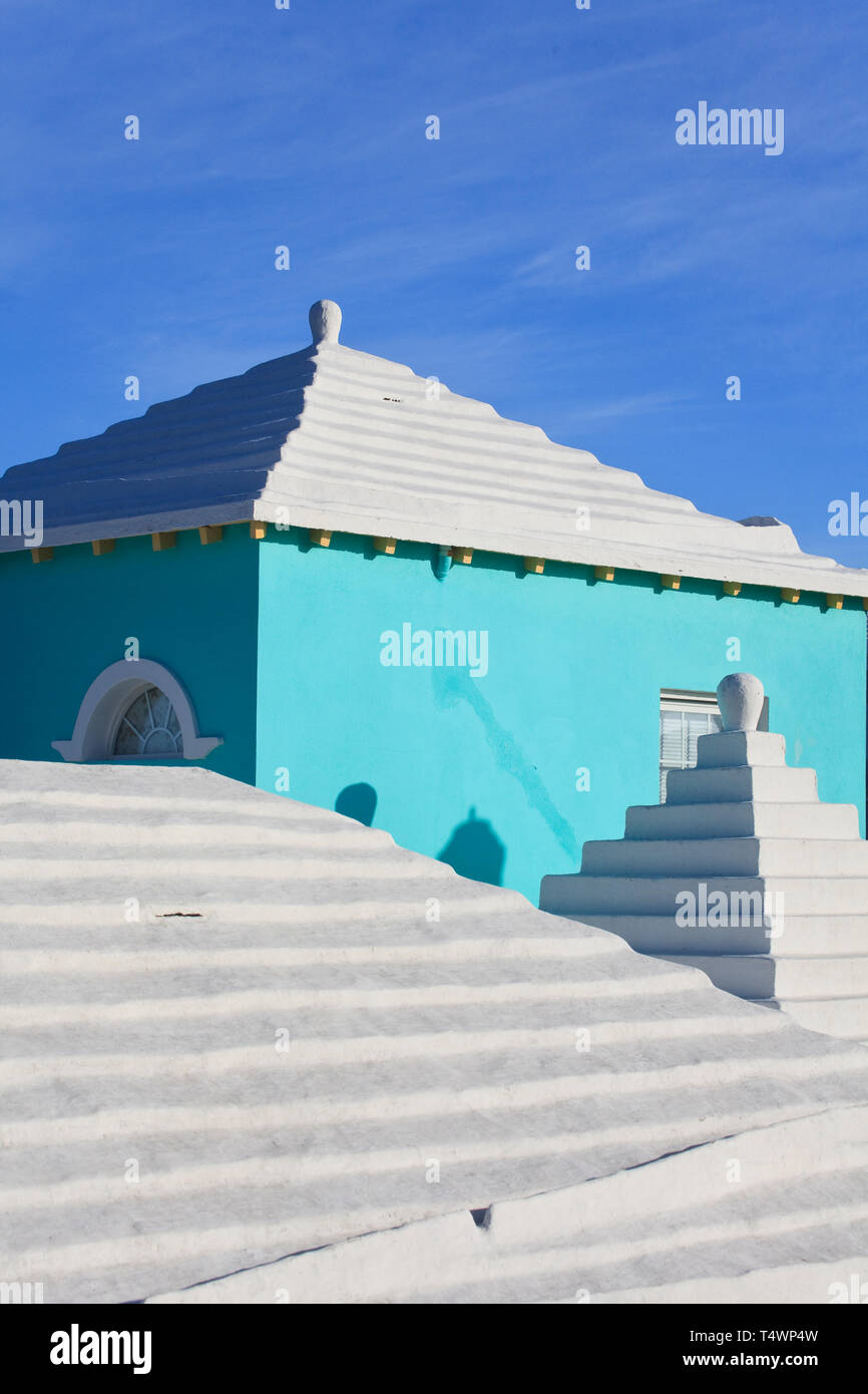 Traditional bermuda roofs hi-res stock photography and images - Alamy