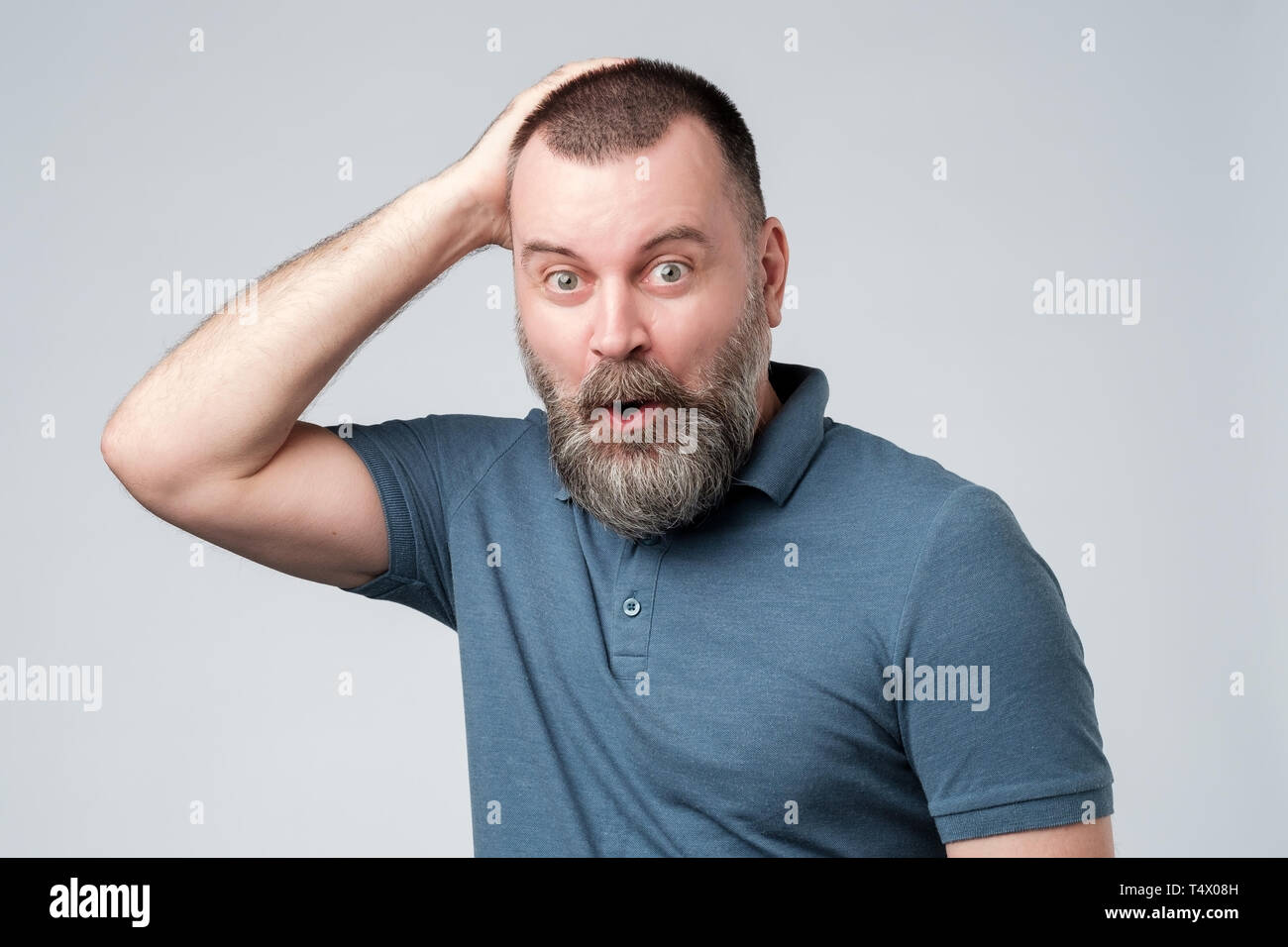 Frightened expression hi-res stock photography and images - Alamy