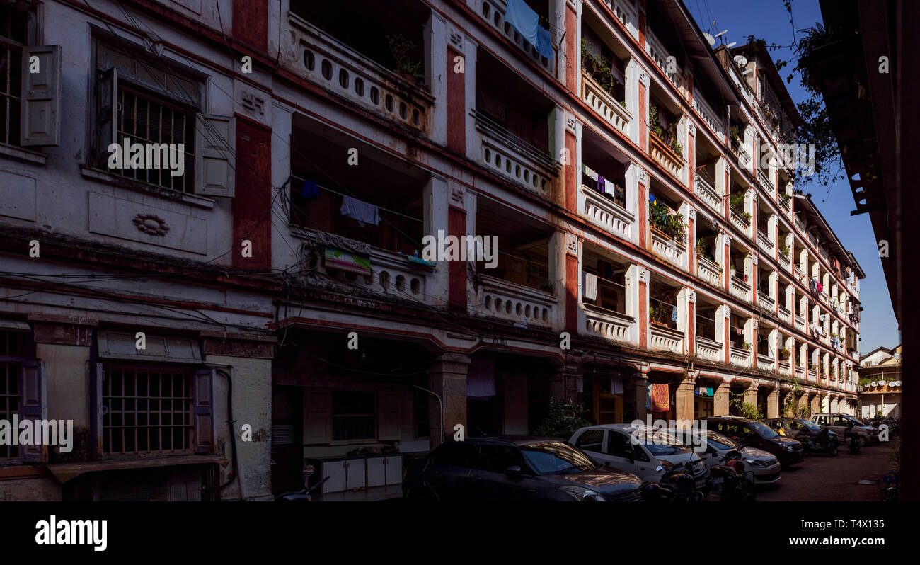 04-Nov-2018 -OLD house four storey Chawl culture Swami Samarth Nagar ...