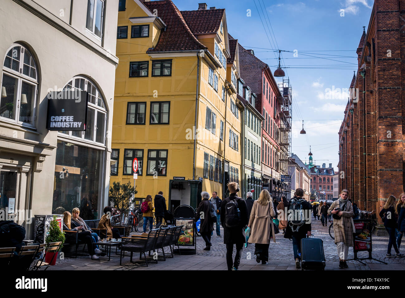 People walking stroget hi-res stock photography and images - Alamy