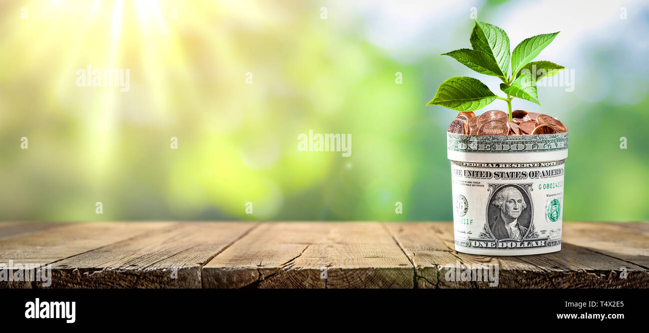 Investment pot hi-res stock photography and images - Alamy
