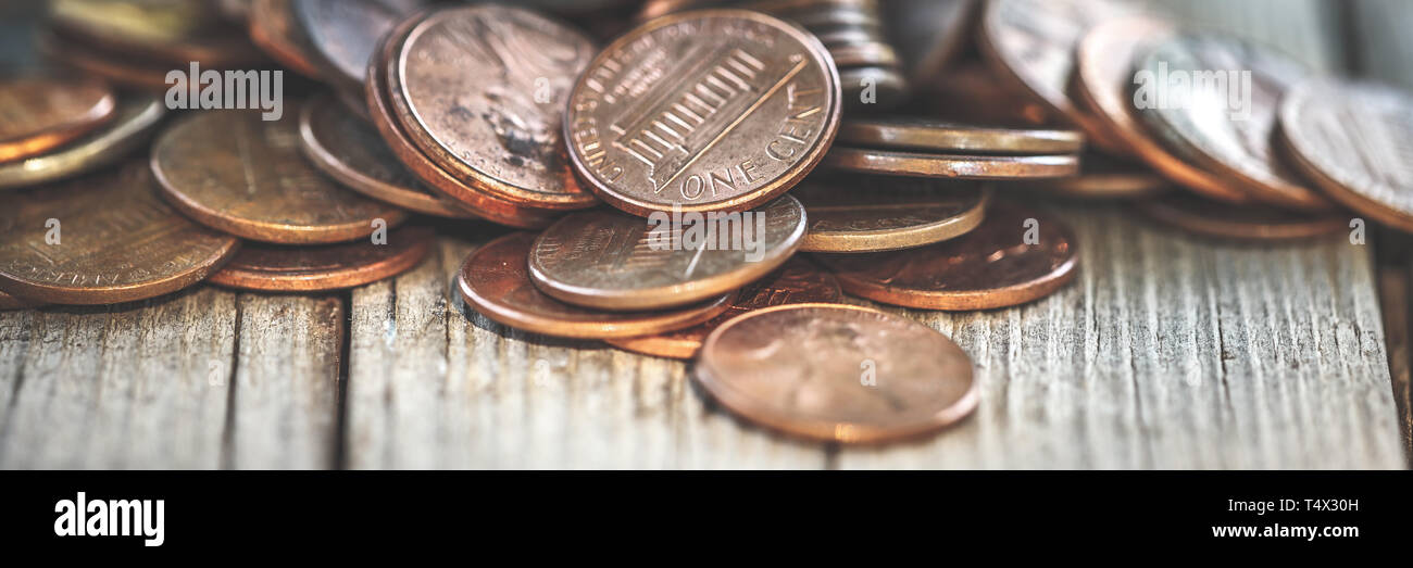 Beggar counting coins hi-res stock photography and images - Alamy