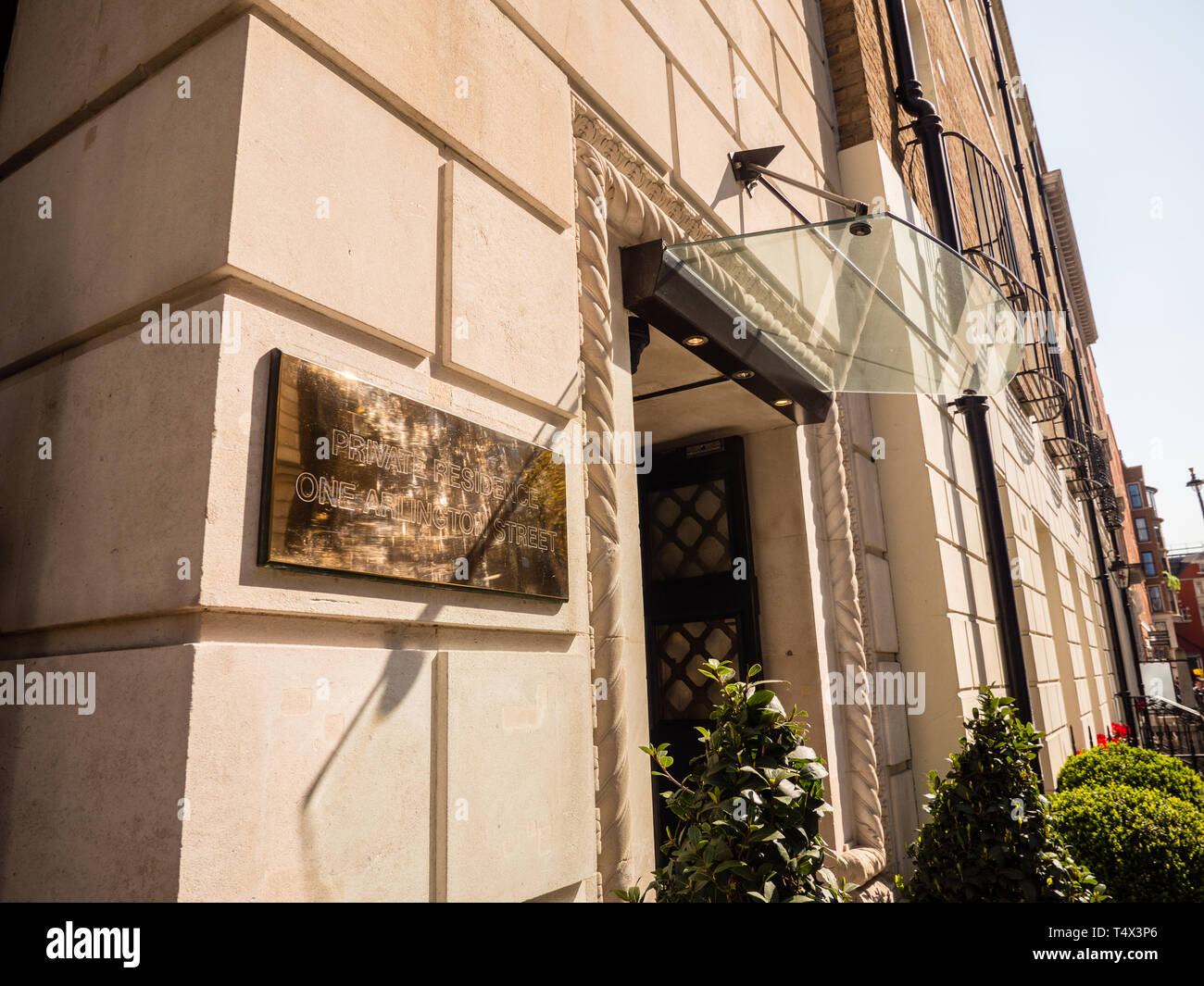 One Arlington Street High Resolution Stock Photography and Images - Alamy