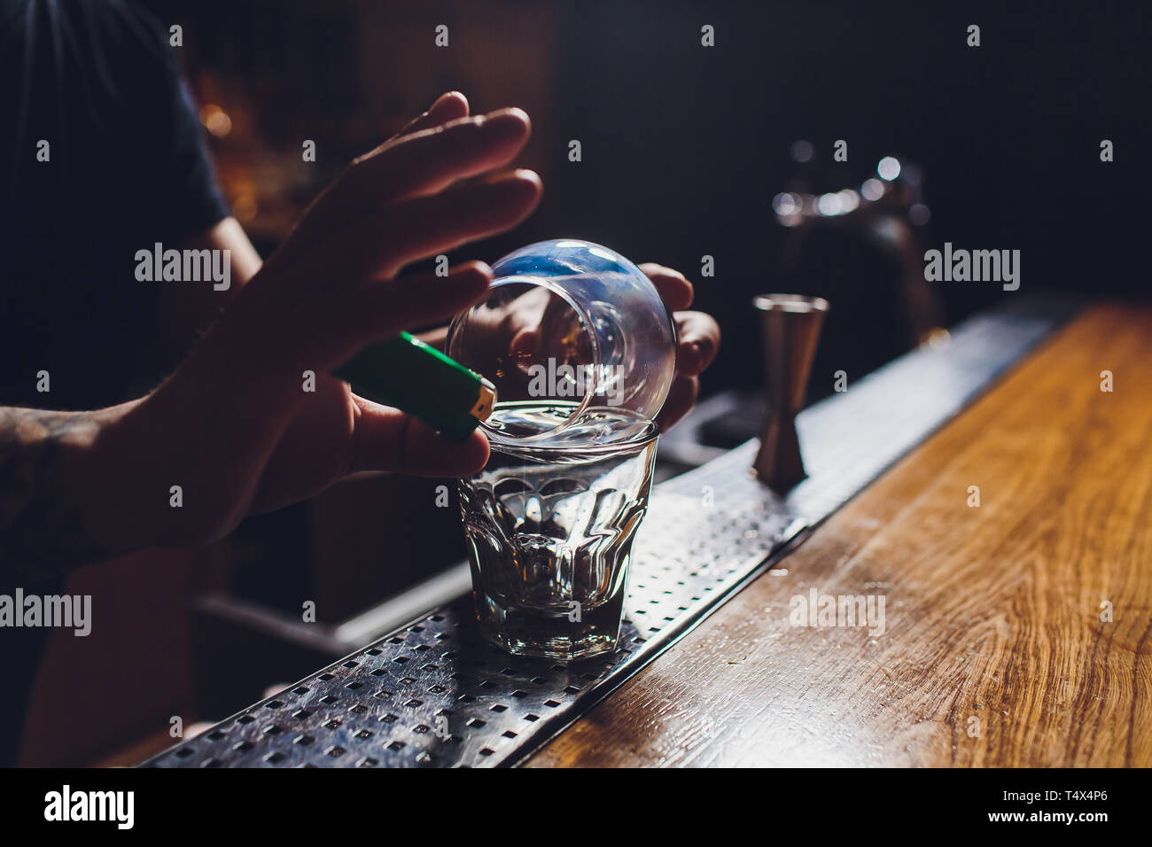 Fire ice cocktail with mint and cinnamon Stock Photo - Alamy