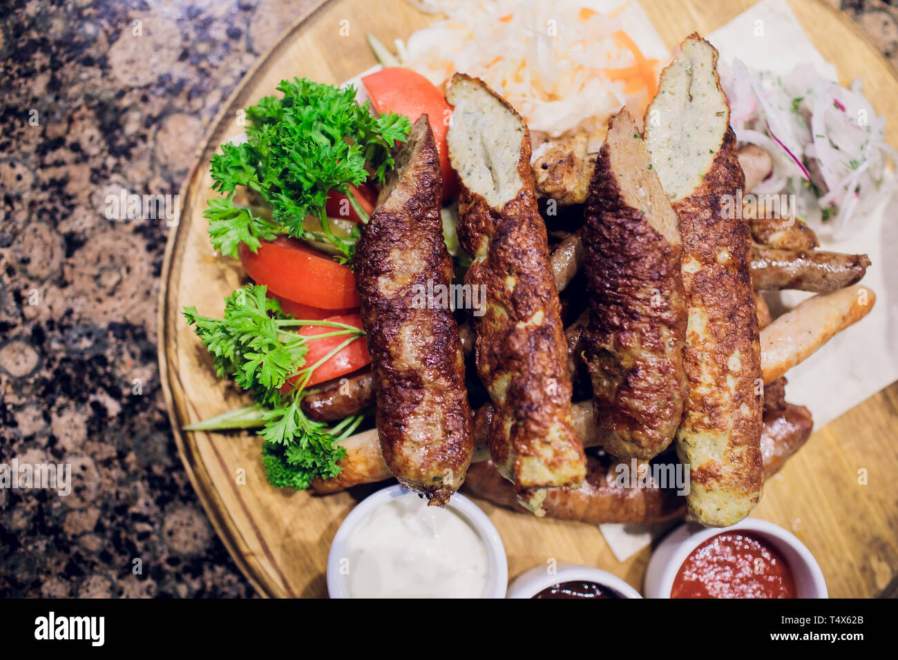 Traditional kabab platter hi-res stock photography and images - Alamy