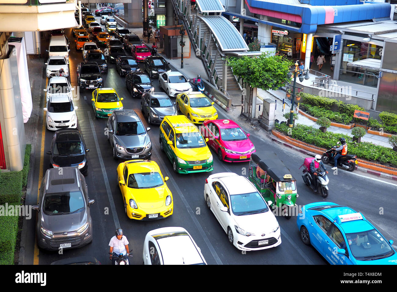 Bangkok, Thailand - 9 March 2019 : Busy traffic intersection in Bangkok ...