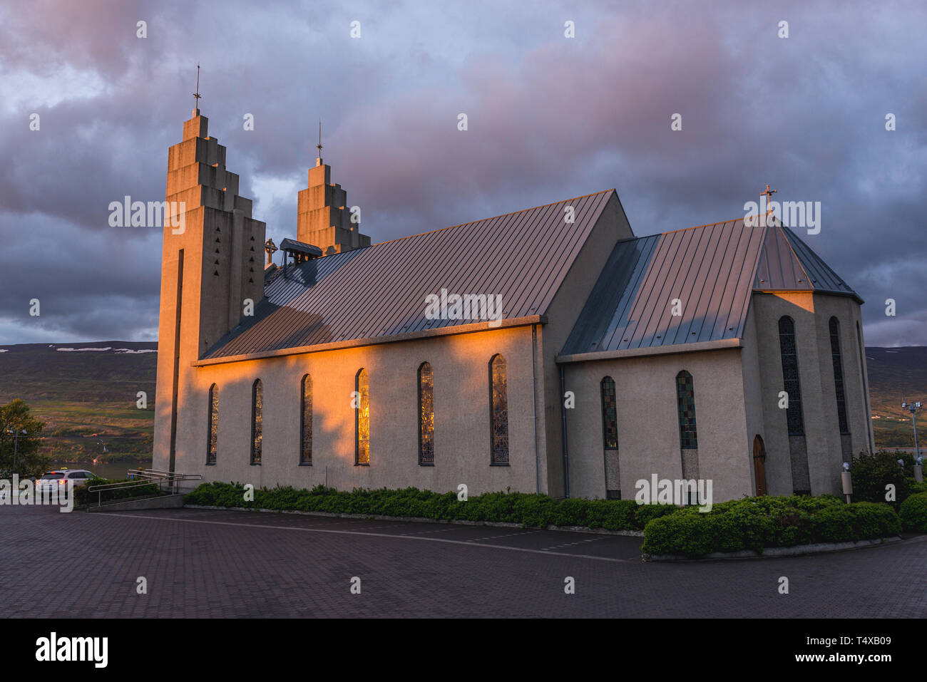 Akureyri church akureyri iceland hi-res stock photography and images ...