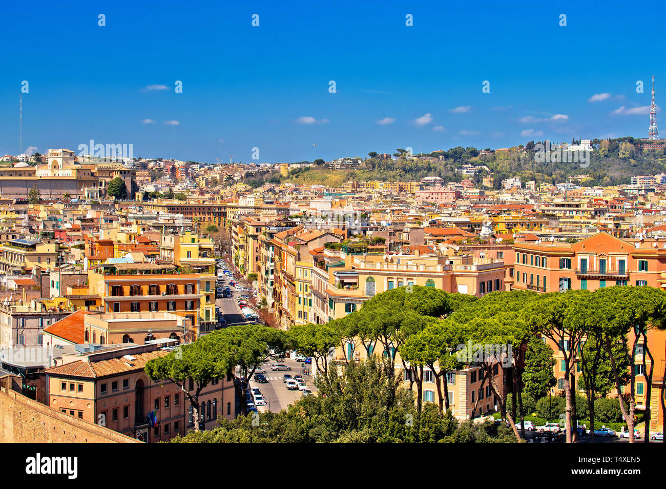 Rome rooftops hi-res stock photography and images - Alamy